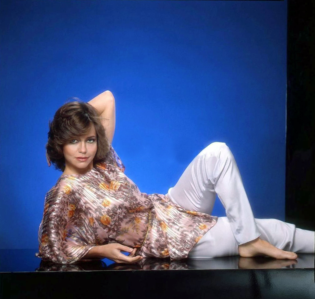 Sally Field Pictures Hotness Rating 83010